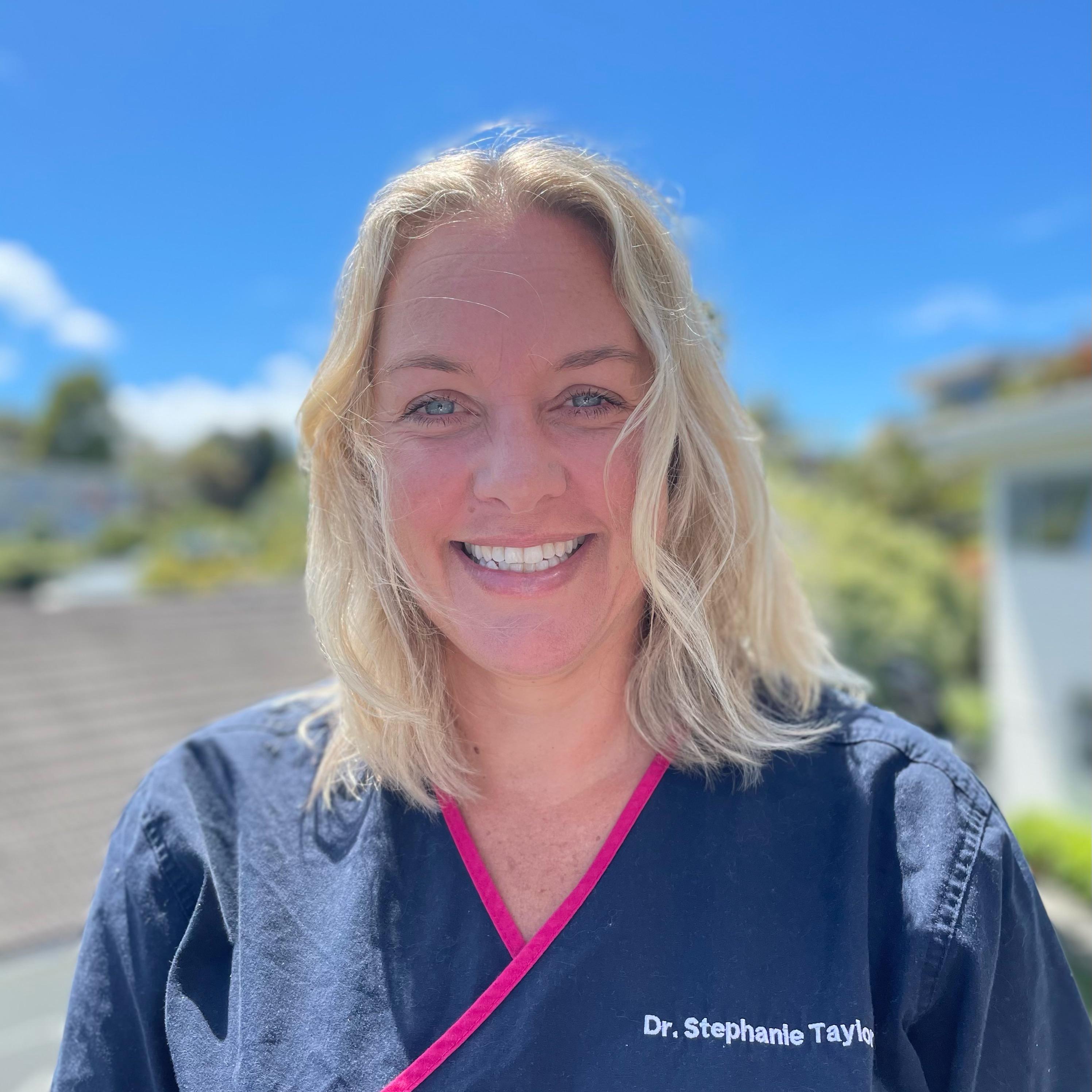 Dr Steph👩🏼‍⚕️ (@doctor_steph) is LIVE | TikTok