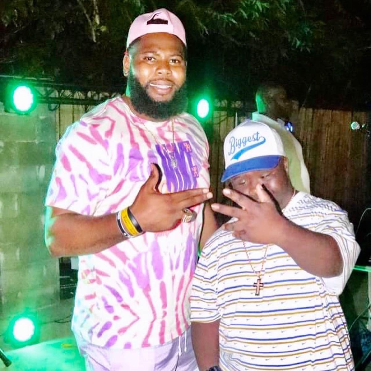 Dj CeCe (@flashdavis51) is LIVE | TikTok